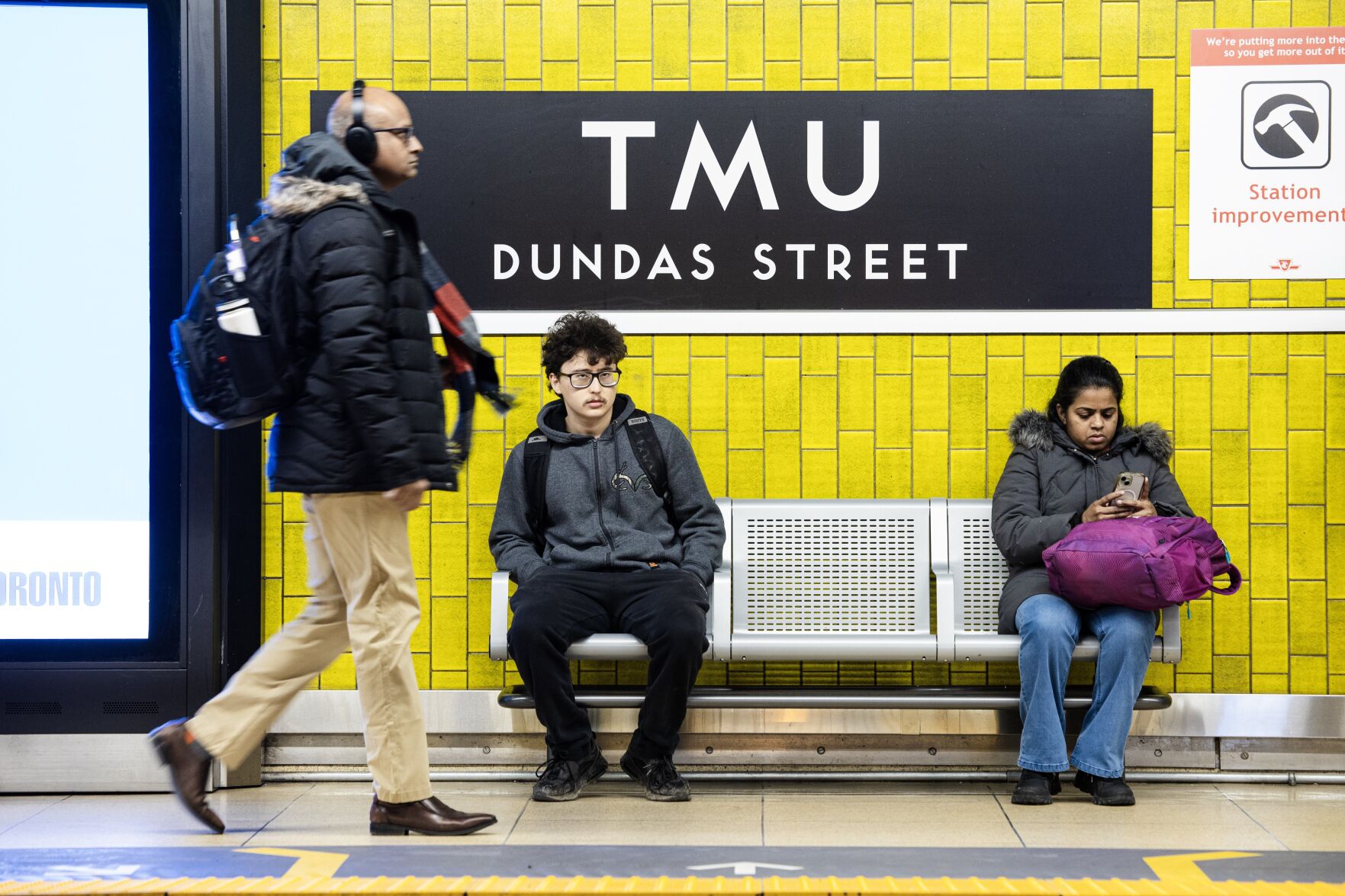 TTC’s new TMU Station signs mark the end of Dundas Station