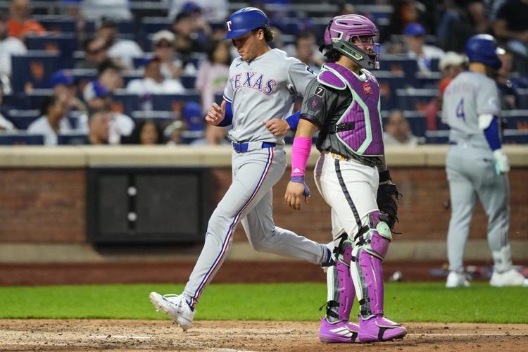Mets drop 8th straight game and are losing grip on NL playoff spot