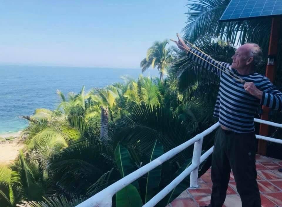 This Canadian vanished from a Mexican resort town. Startling video ...