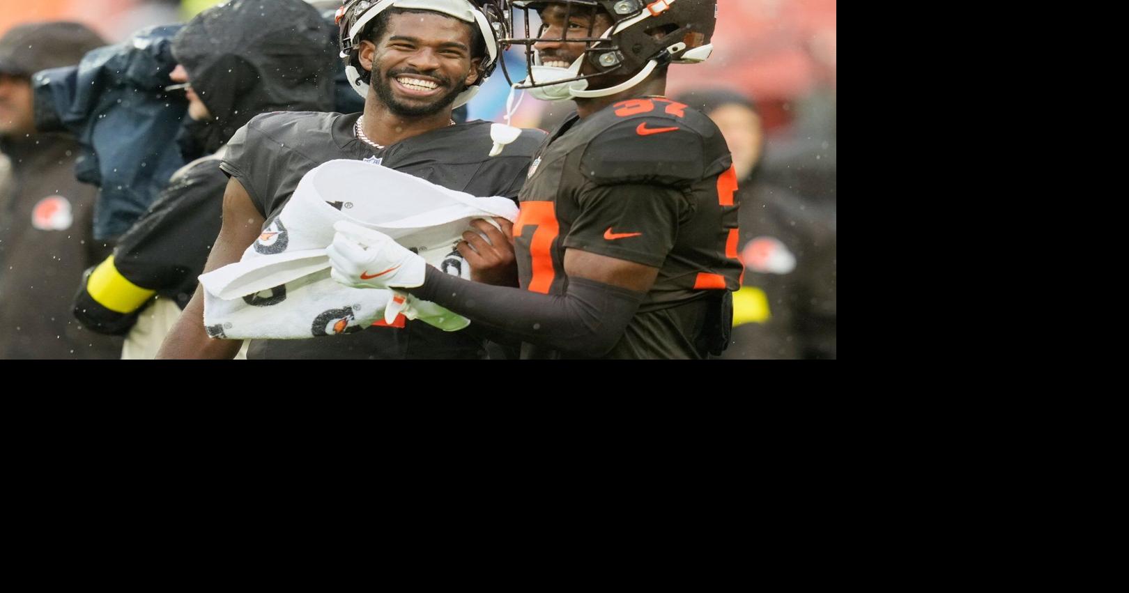 Browns' Shedeur Sanders questionable for Sunday with back injury