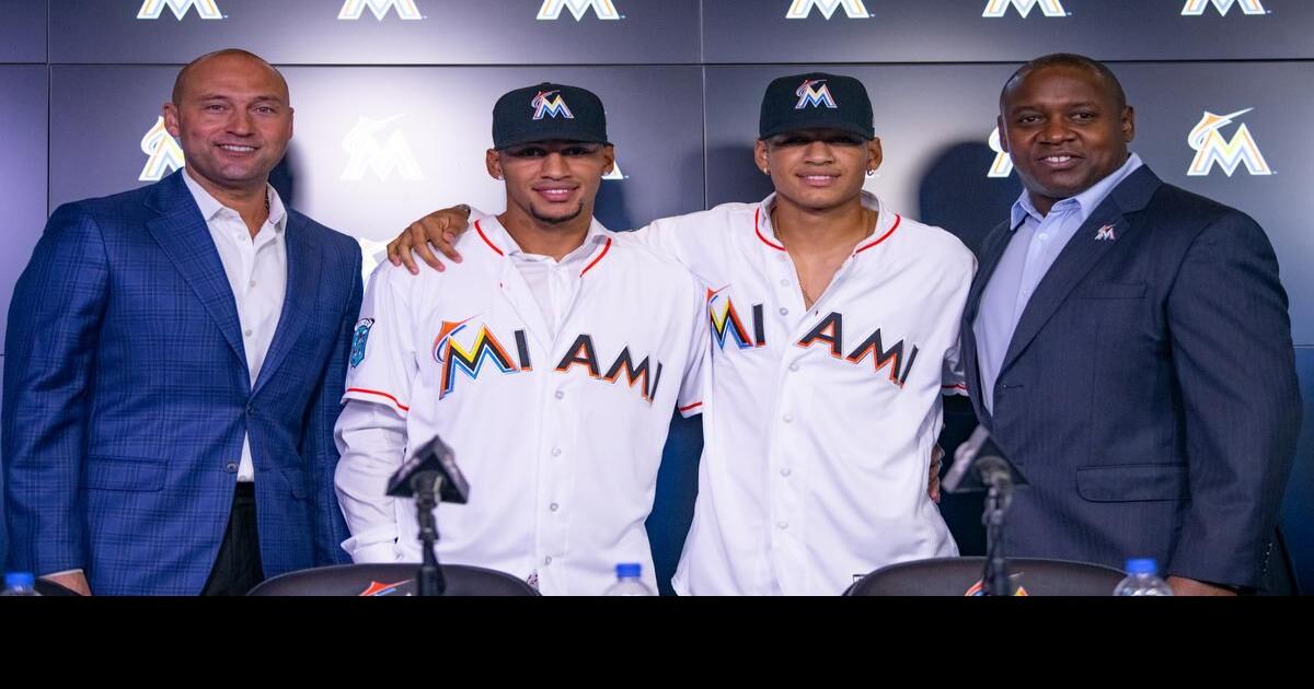 Marlins look to make splash by signing Cuban Mesa brothers