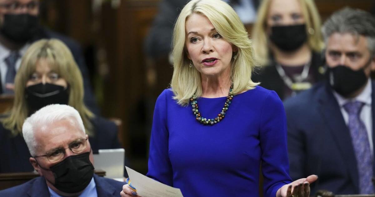 Justin Trudeau’s political opponents demand more aid for Ukraine
