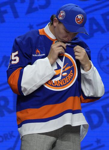For No. 1 Matthew Schaefer, NHL draft had all the feels