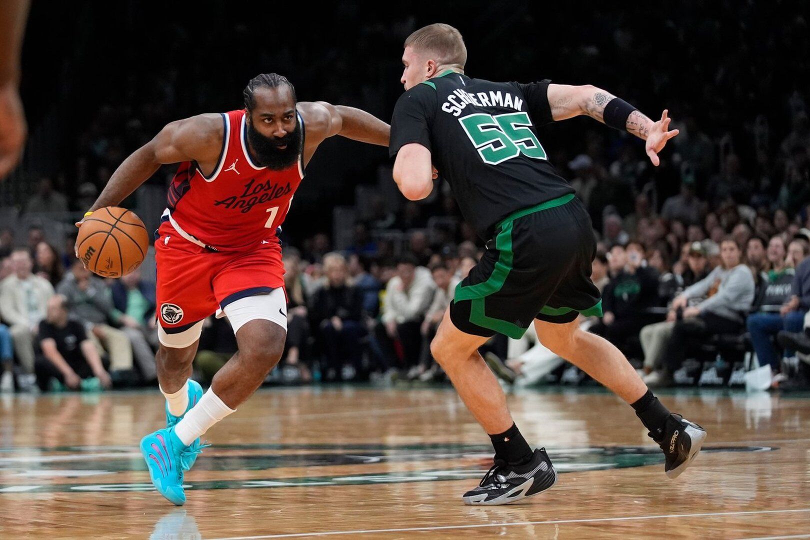 Jaylen Brown scores 33, Payton Pritchard 30 as Celtics hold off Clippers 121-118