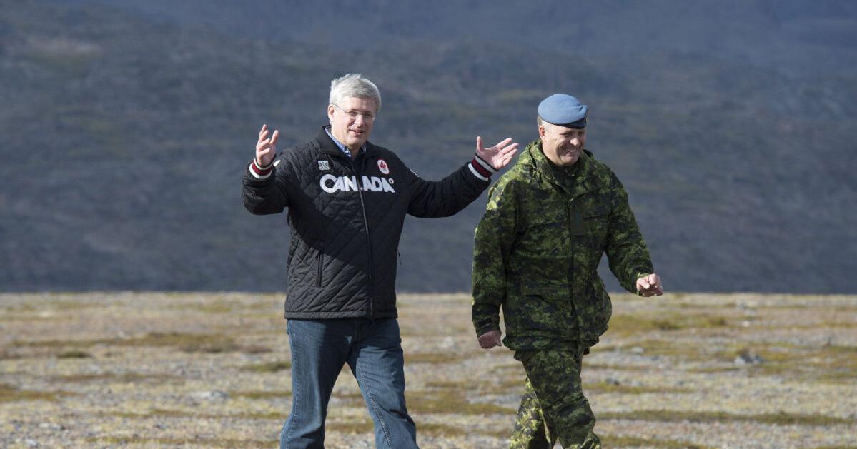 Why Stephen Harper should thank Vladimir Putin: Walkom