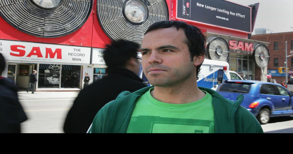 Canadian-Iranian ‘blogfather’ released from Evin prison, report says