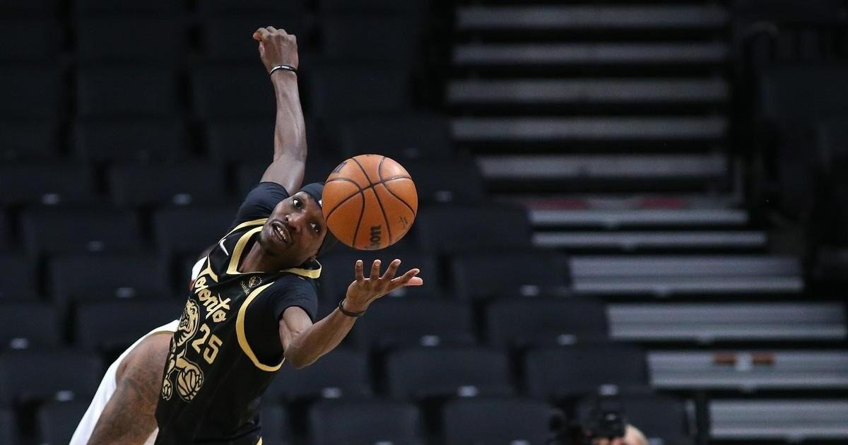 Nikola Jokic block allows Nuggets to escape one-point win