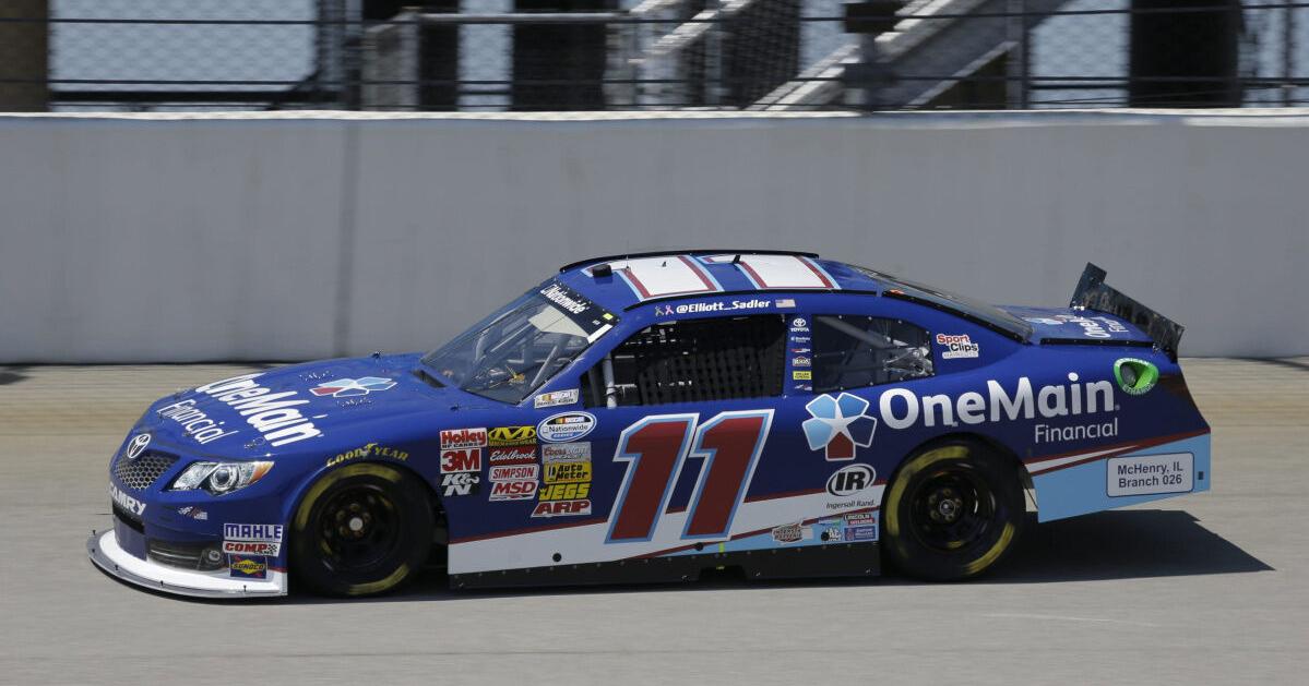 Elliott Sadler, Regan Smith NASCAR feud heats up ahead of STP 300