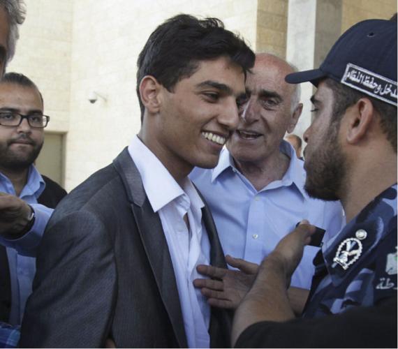 Palestinian singer idol Mohammed Assaf returns to tumultuous welcome