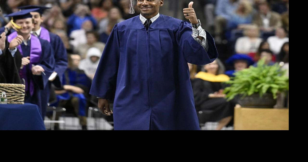 Hoops Hall of Famer Ray Allen receives degree from UConn