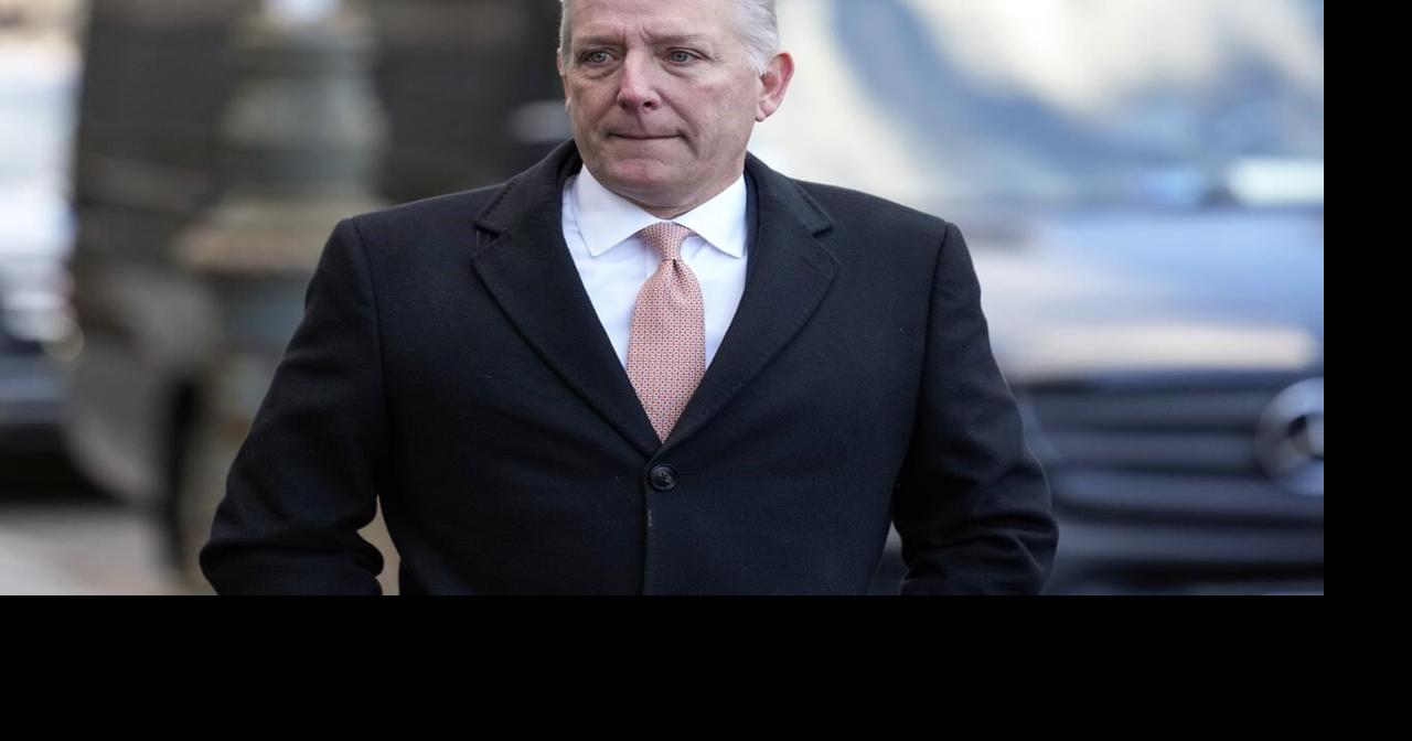 Ex-FBI agent pleads guilty to concealing $225K loan from former ...