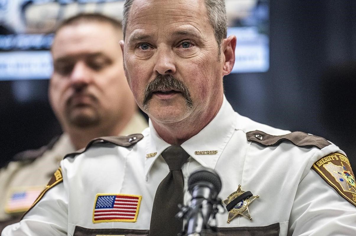 Sheriff’s deputy and suspect killed in Minnesota shootout