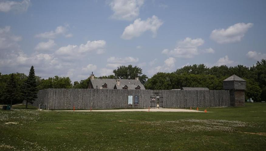 Winnipeg field trip accident sends 17 children to hospital