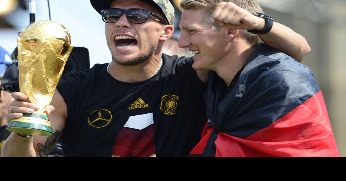World Cup: German champions celebrate in Berlin