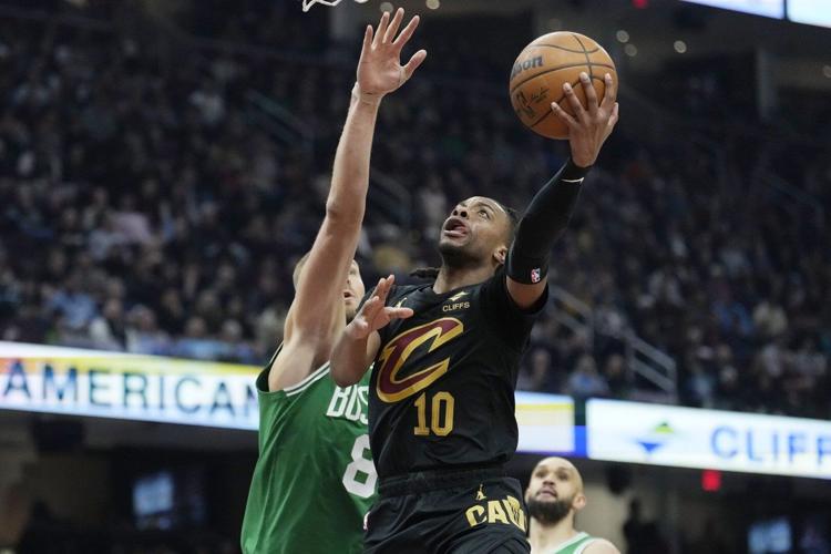 Jayson Tatum scores 22, Celtics hold off Cavaliers 112-105 in matchup of Eastern Conference's best