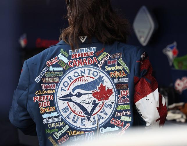 Blue Jays home run jacket makes surprise return