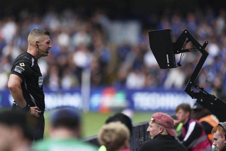 VAR for Liverpool-Arsenal match in Premier League replaced after making ...