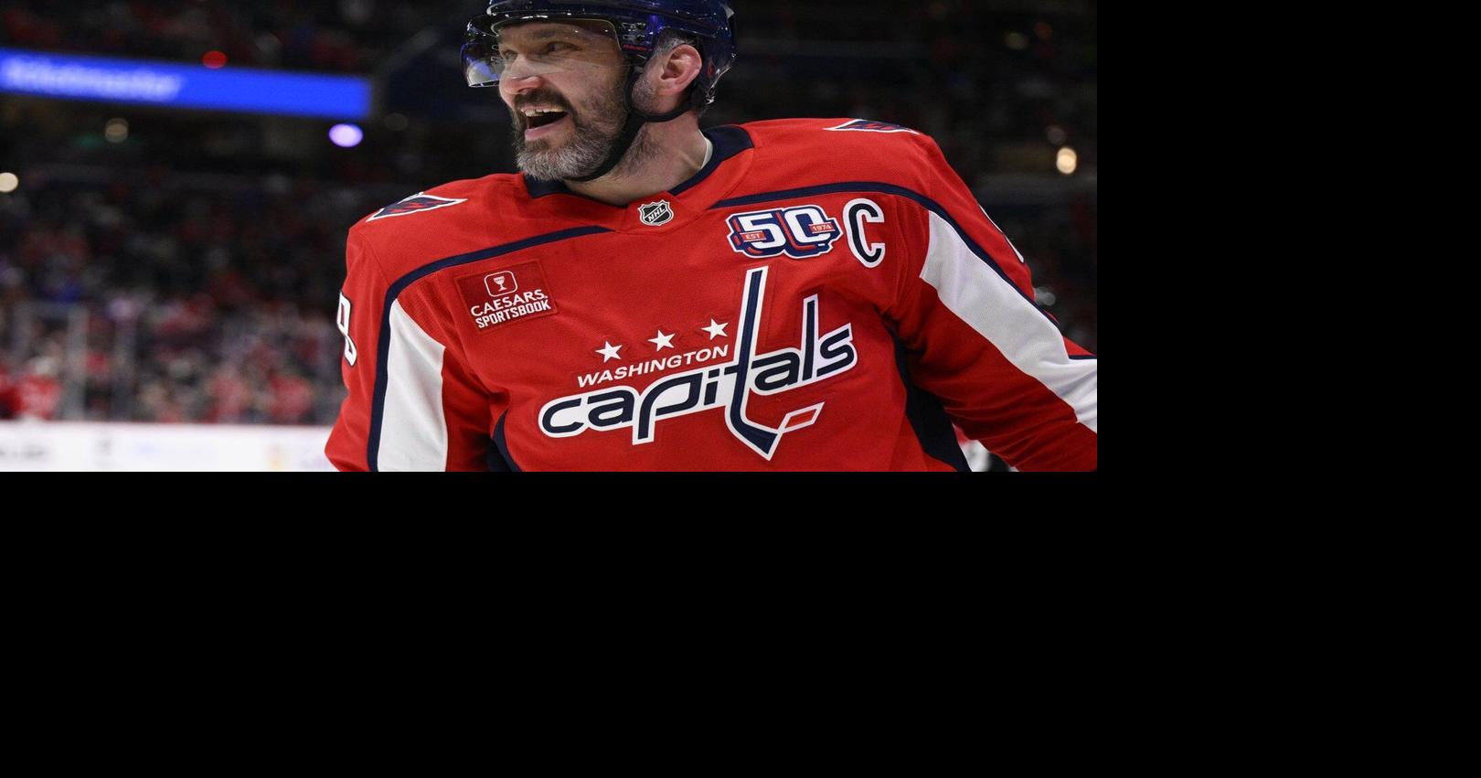 Alex Ovechkin finishes the 'GR8 Chase' by breaking Wayne Gretzky's NHL career goals record