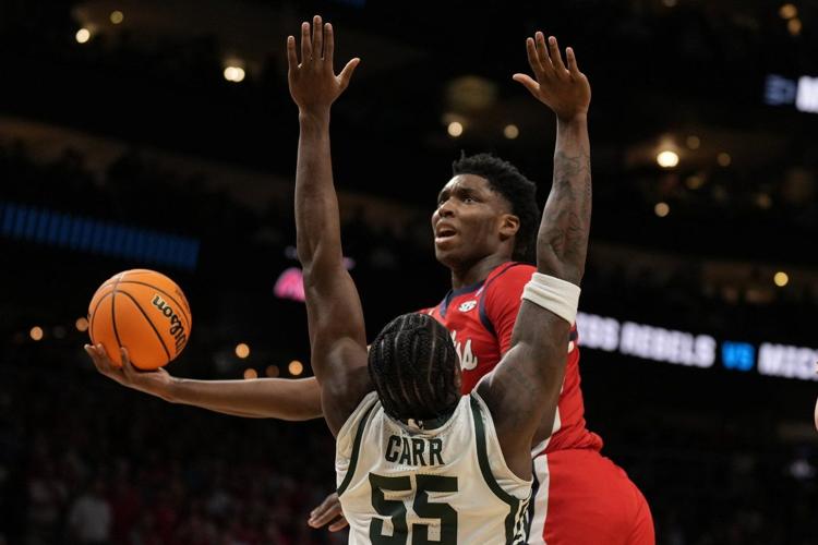Coen Carr gets 1st career start for Michigan State in homecoming at ...