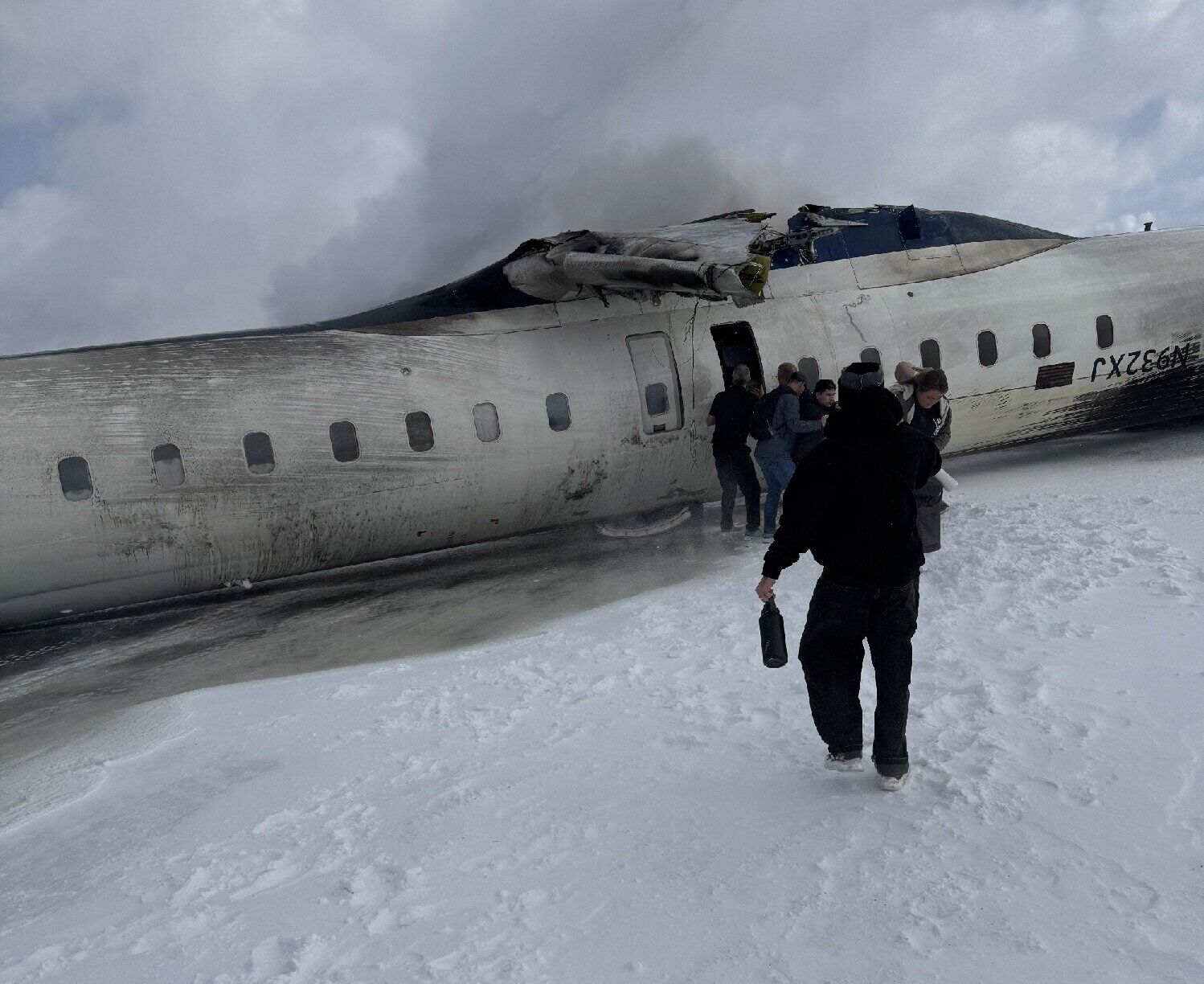 Toronto plane crash: Delta crash investigation begins