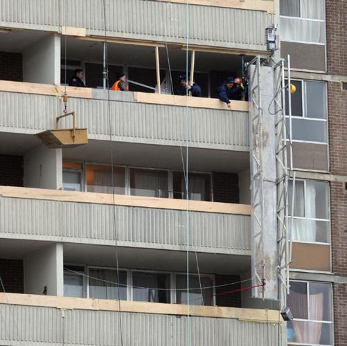 Manager convicted in 2009 scaffolding collapse deaths