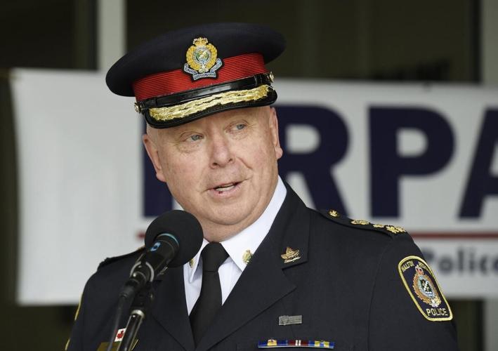 Police chiefs say facial recognition needs more review — but cops ...