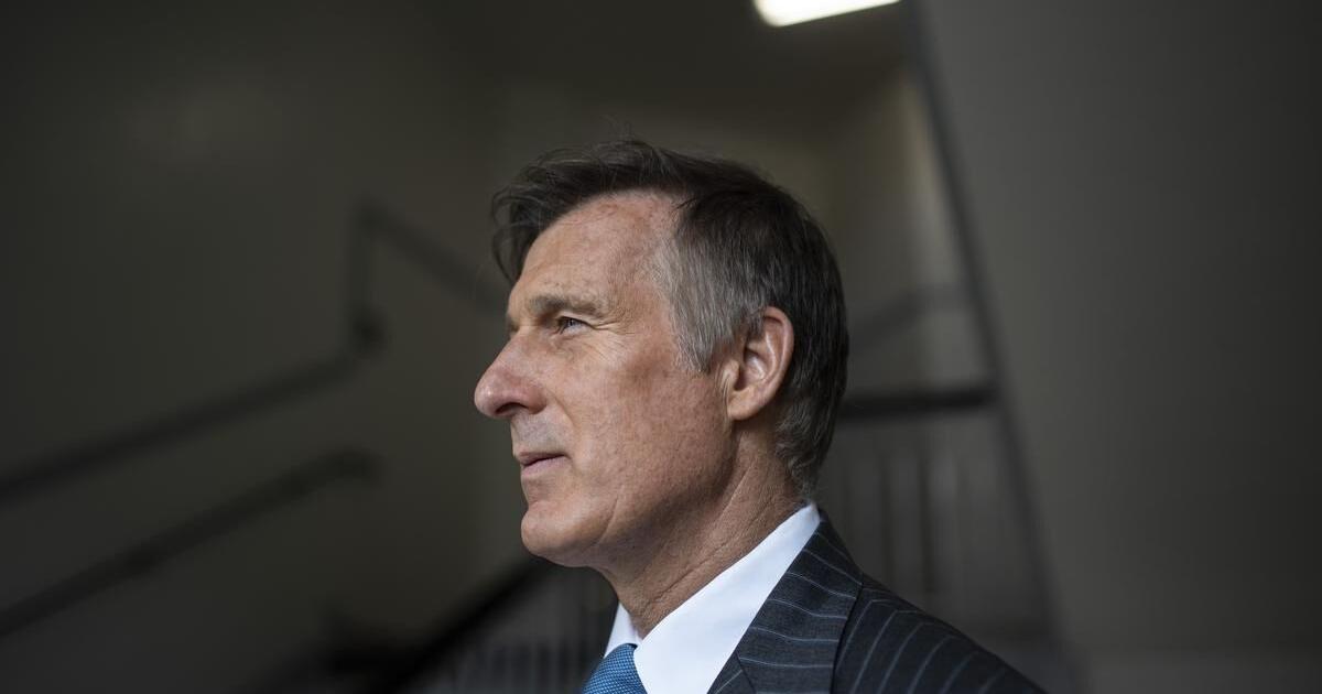 Bernier struggles to be heard in Quebec