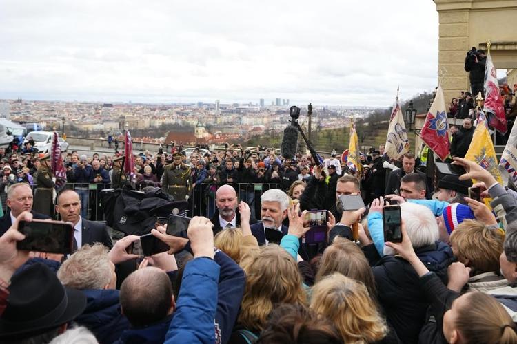 Retired army general Petr Pavel inaugurated Czech president