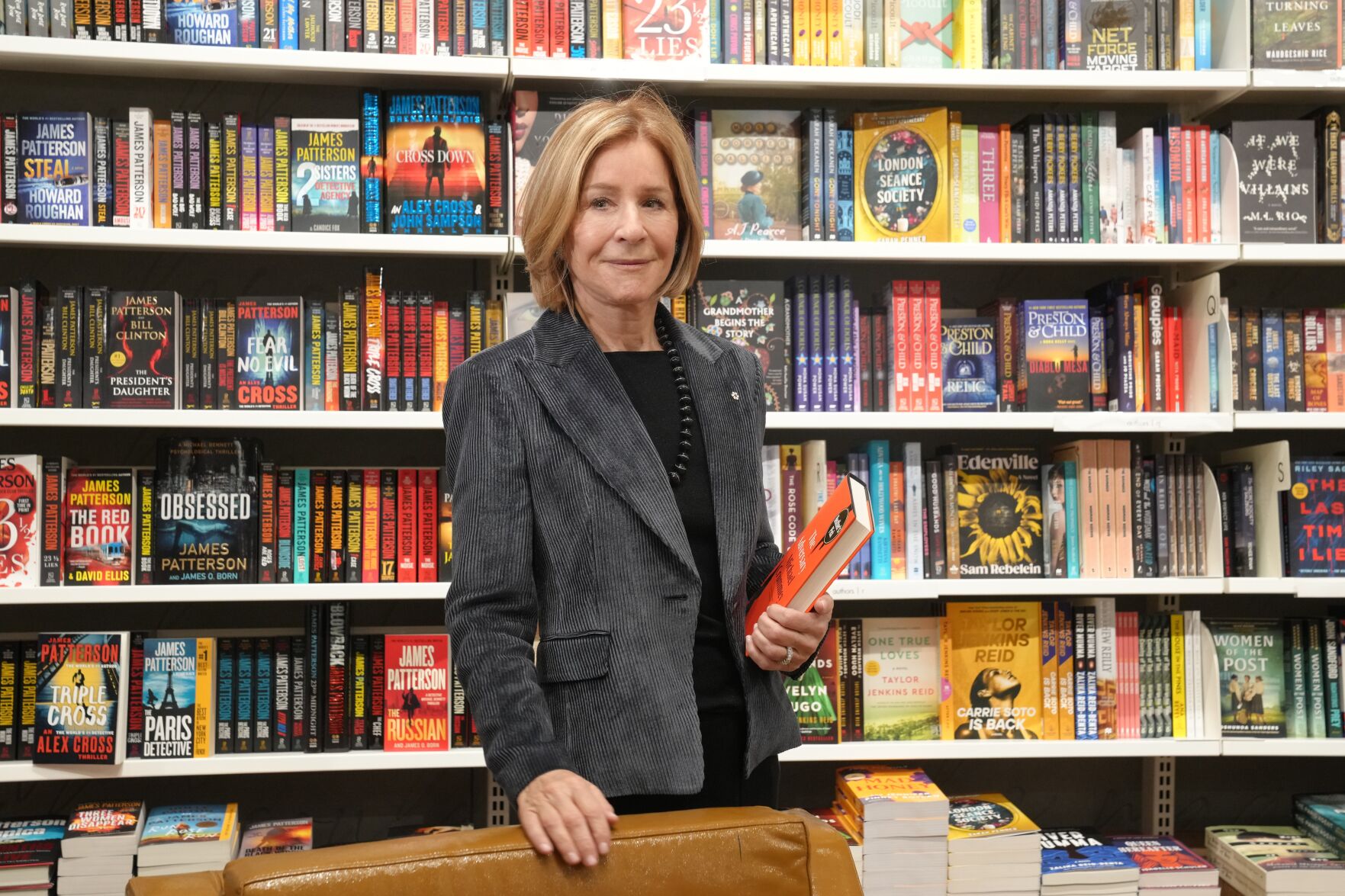 Indigo CEO Heather Reisman spoke directly to Toronto police chief hours ...