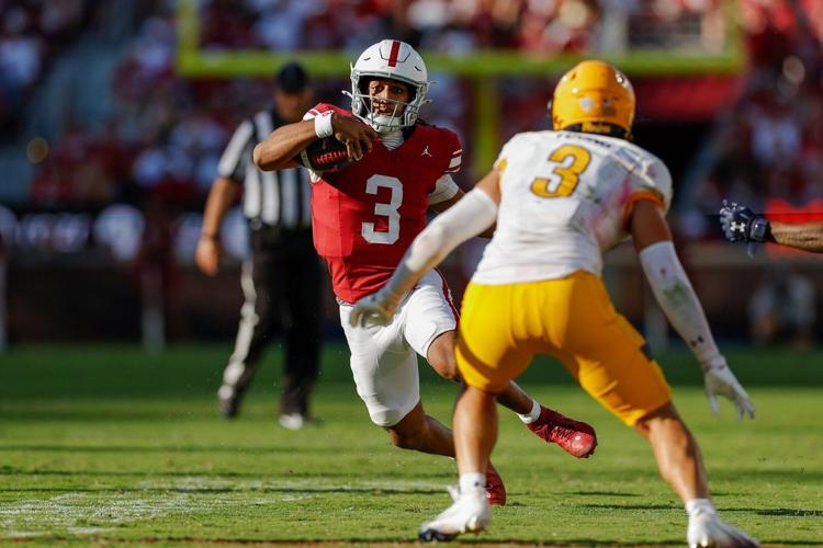 QB John Mateer could miss No. 6 Oklahoma's rivalry game vs. Texas with ...