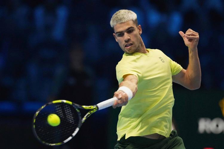 Carlos Alcaraz triumphs over Alex de Minaur in ATP Finals opener