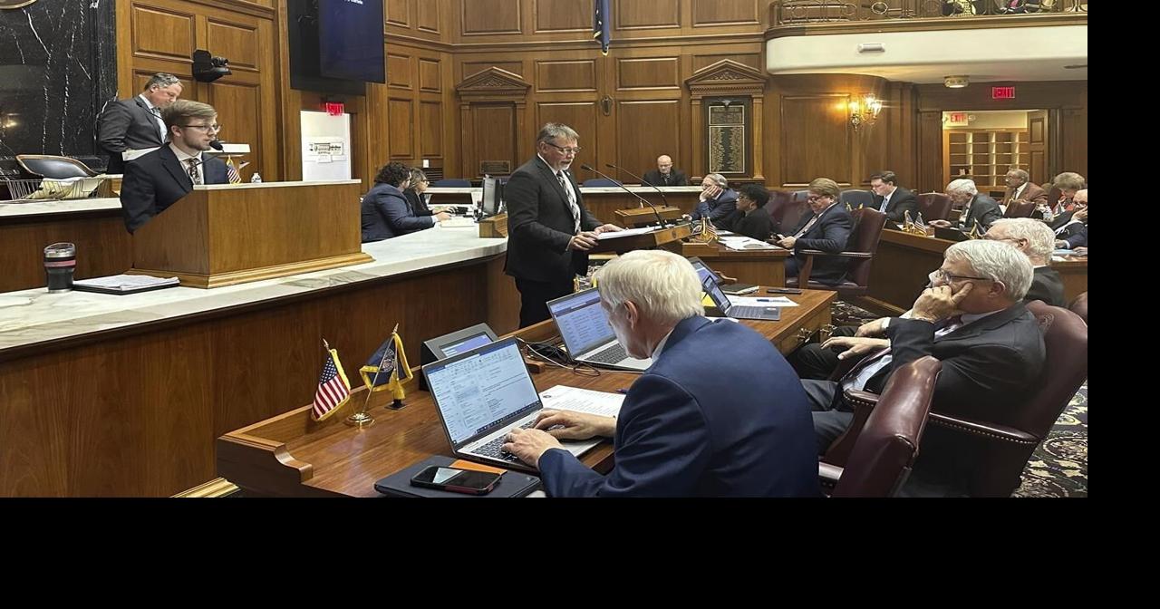 Indiana legislators vote to repeal Ukrainian driver's license law ...