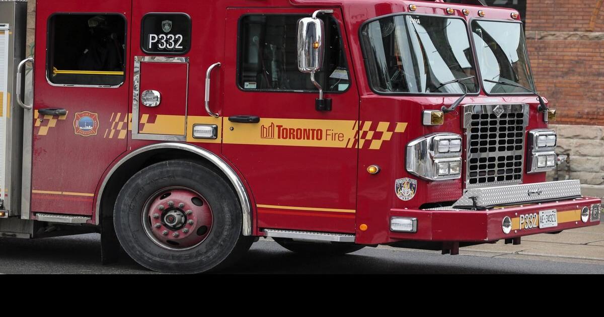 Four-alarm North York fire damages townhouses