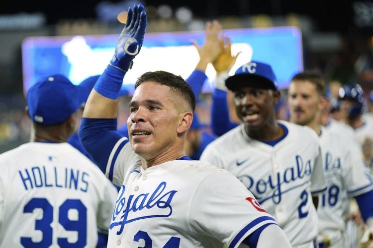 Freddy Fermin comes in late, but shows up big for the Royals