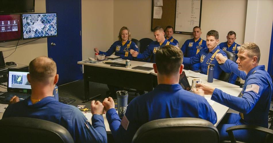 ‘The Blue Angels,’ filmed for IMAX, puts viewers in the ‘box’ with the ...