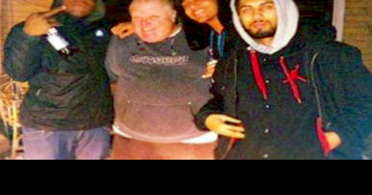 Crown drops murder charge in Anthony Smith case against Hanad Mohamed