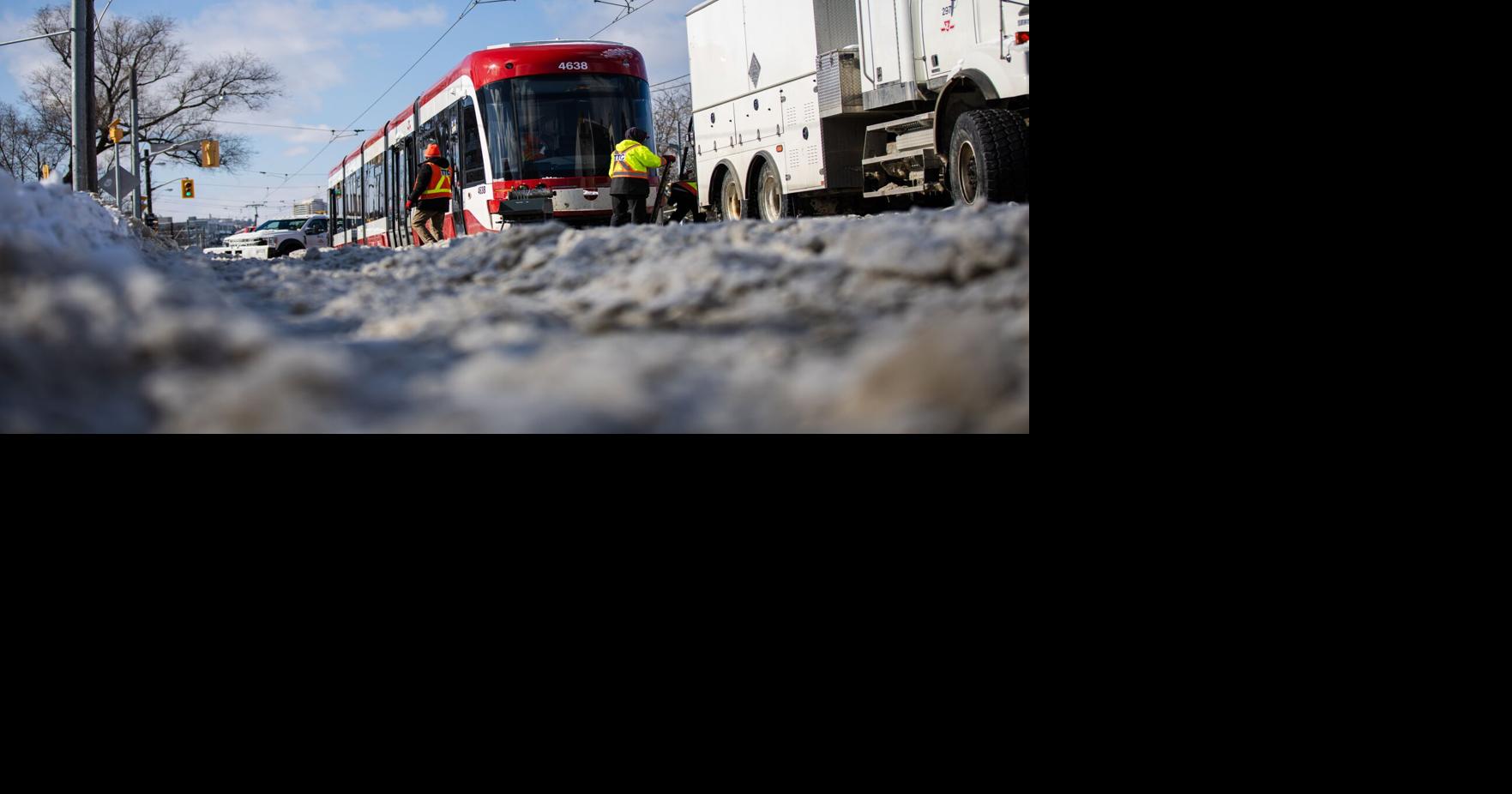 TTC 506 Carlton streetcar back in service after derailing