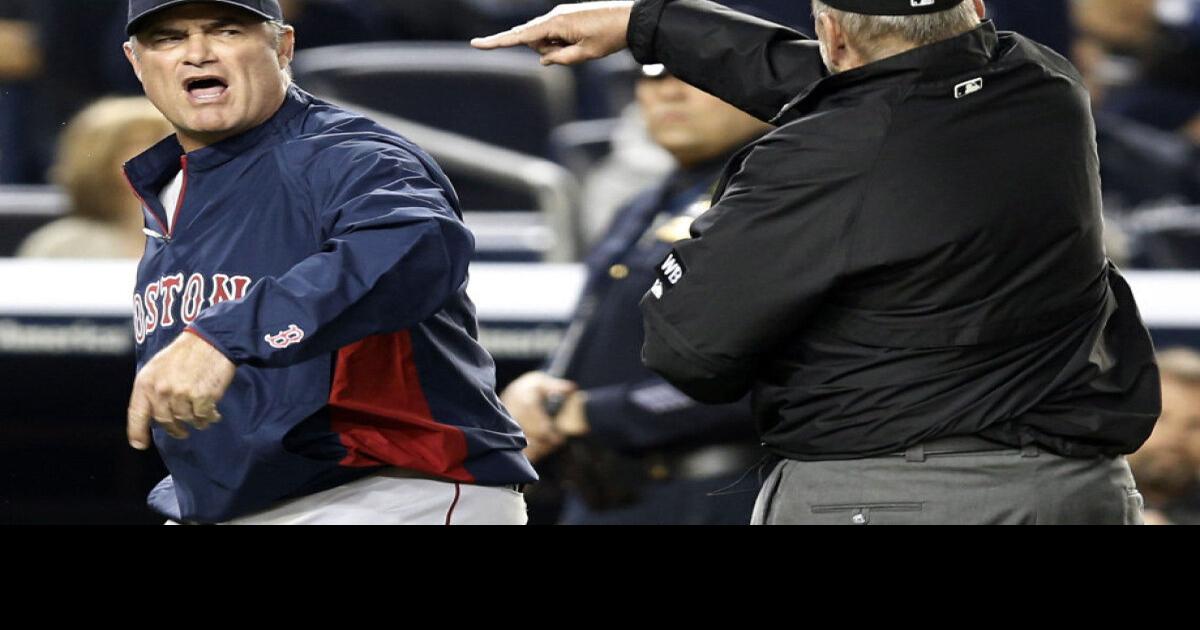 Farrell tossed after replay controversy in Red Sox loss to Yankees
