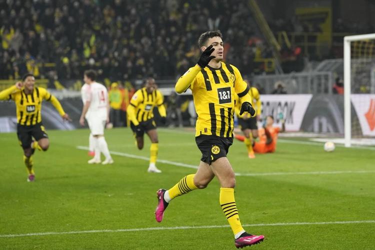 Gio Reyna scores winner for Dortmund as Haller returns
