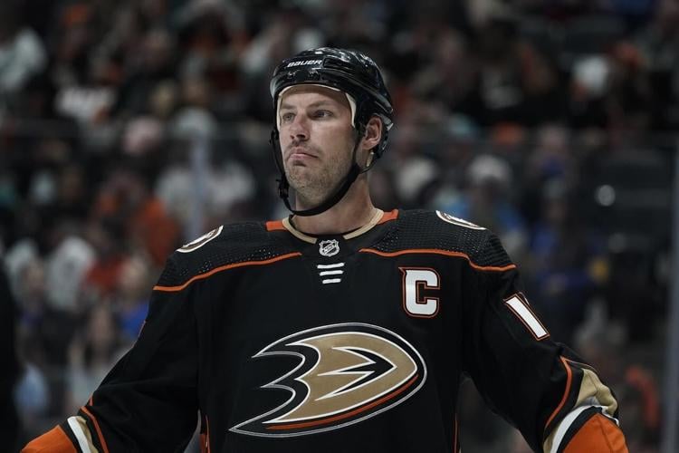 One last pass: Getzlaf wraps up career in Ducks’ loss to STL