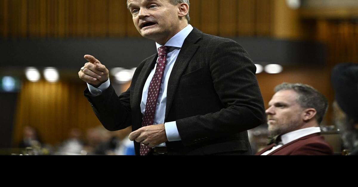 Liberals table anti-scab labour legislation