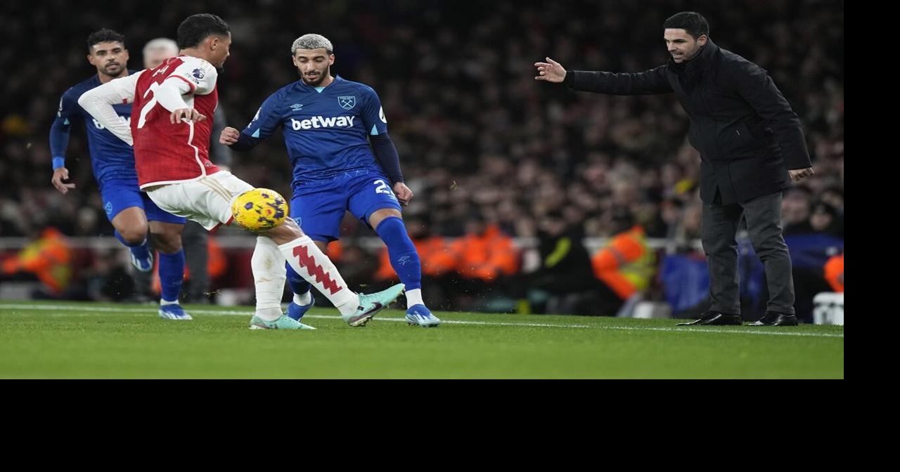 Arsenal beaten 2-0 by West Ham for 1st home loss in Premier League this ...
