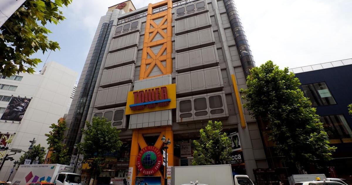 Russell Solomon, founder of transformative Tower Records chain, dies at 92