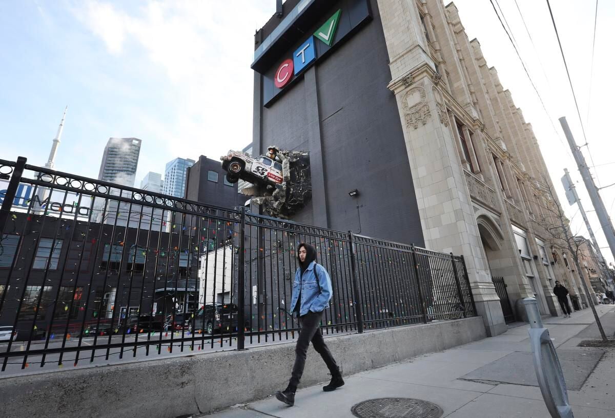 Bell Media to ‘temporarily’ move studios from 299 Queen