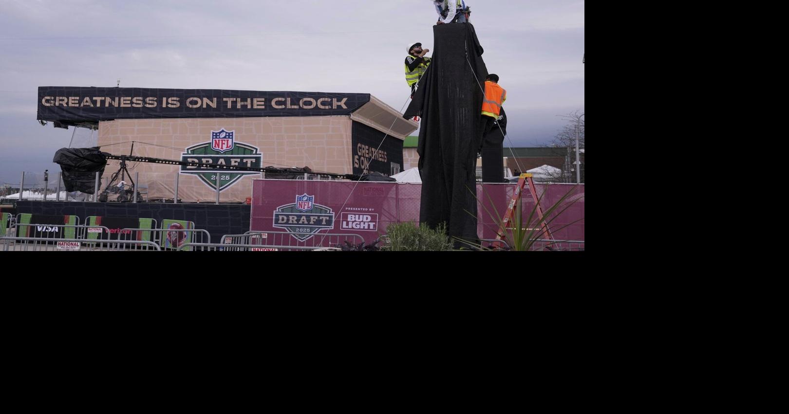 NFL draft latest: Round 1 ends and QB Shedeur Sanders is still available