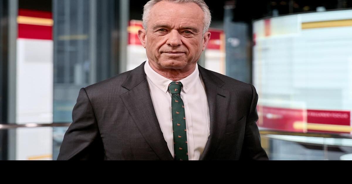 Photo of RFK Jr. walking barefoot on airplane goes viral. Let’s revisit ...