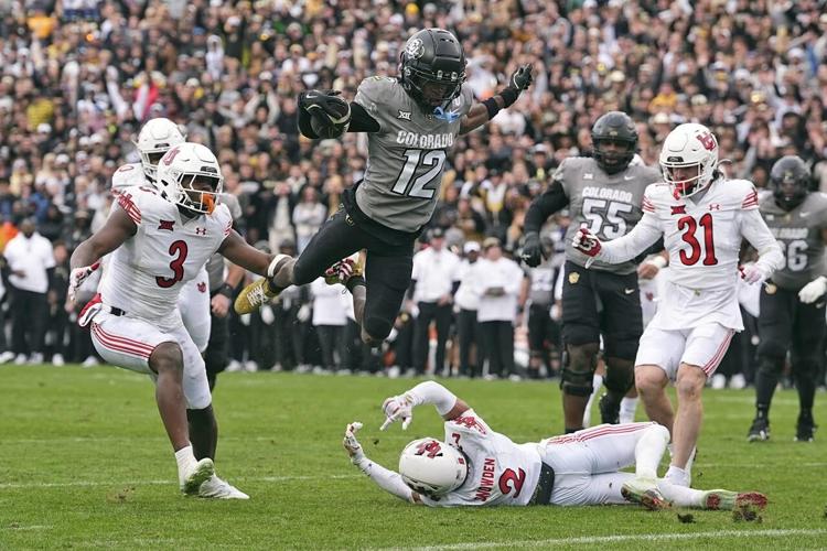 Travis Hunter, the 2-way standout for Colorado, is the AP college ...
