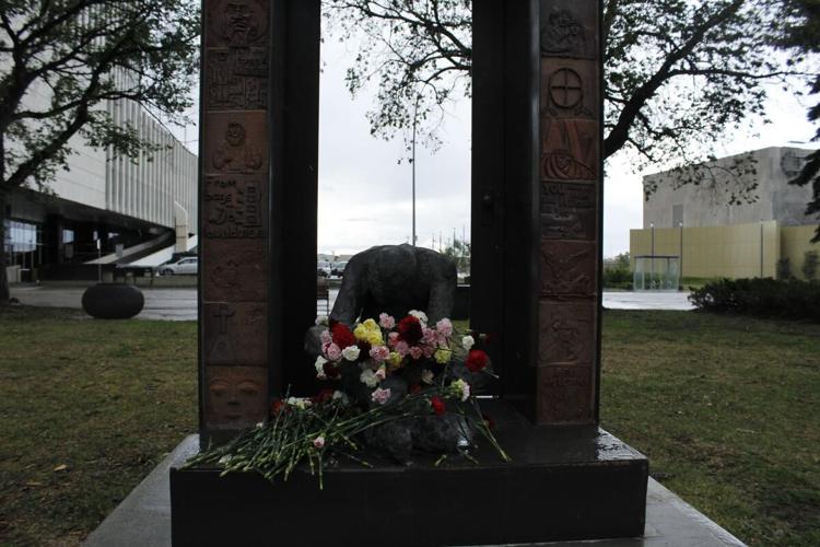 Edmonton homeless memorial marks 107 deaths connected to life on the street