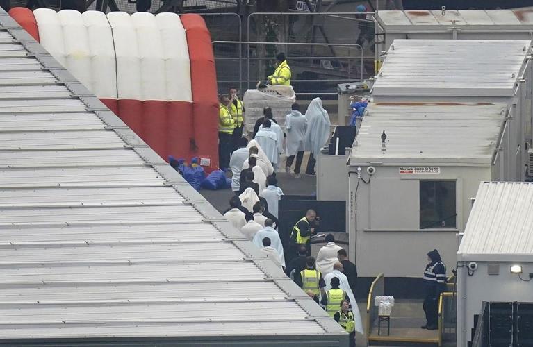 France and UK sign agreement to curb Channel crossings