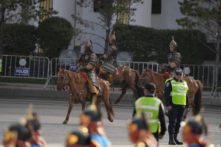 Pope starts Mongolia visit by praising the country's religious freedom ...